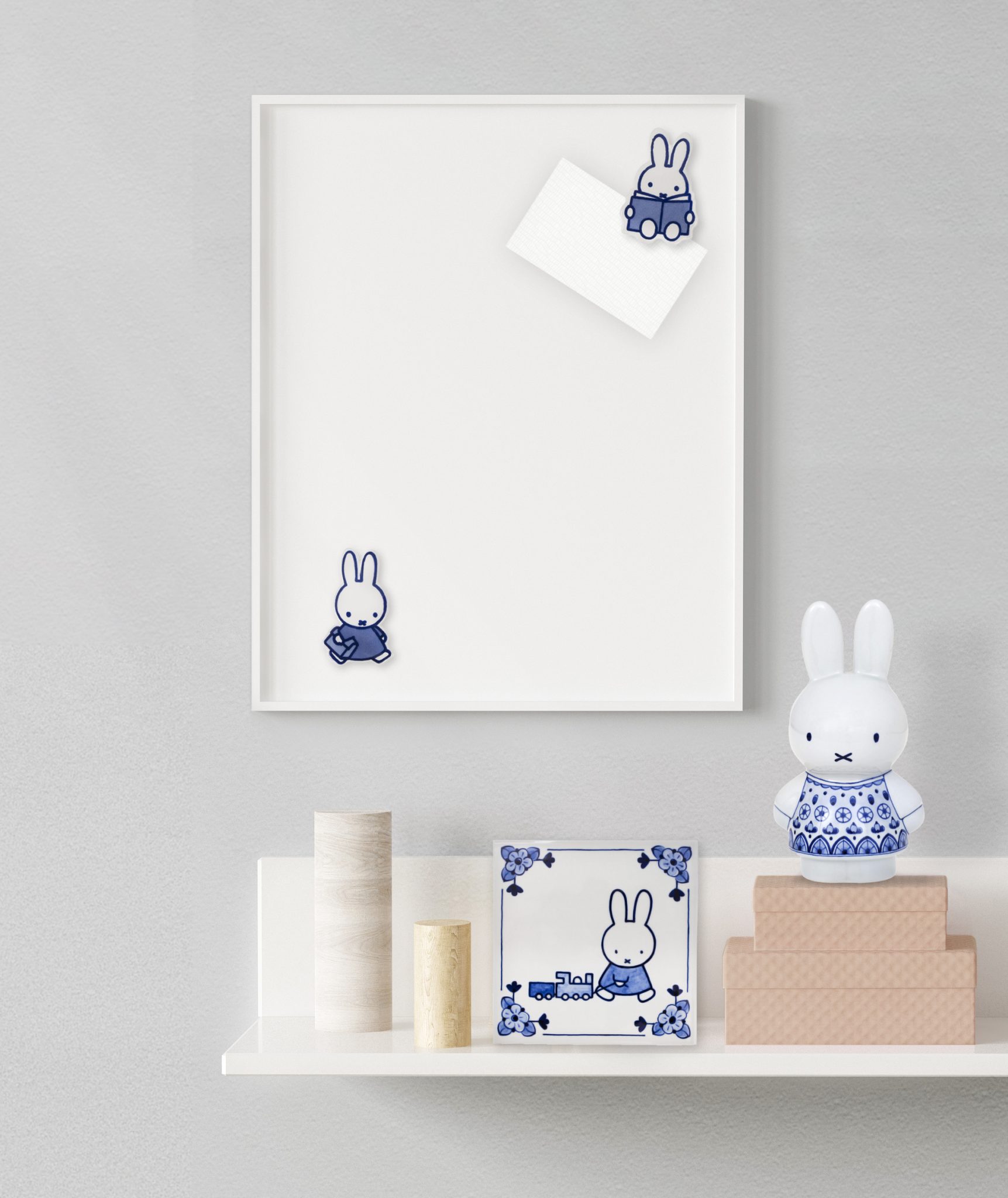 hand-painted Delft Blue tile – miffy with train | only at miffytown