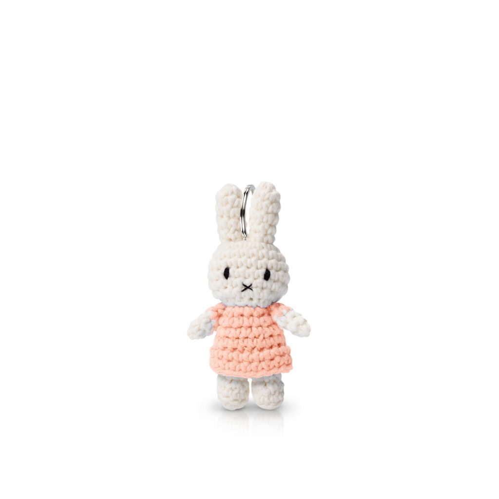 miffy magnets, keychains and pins | miffytown webshop